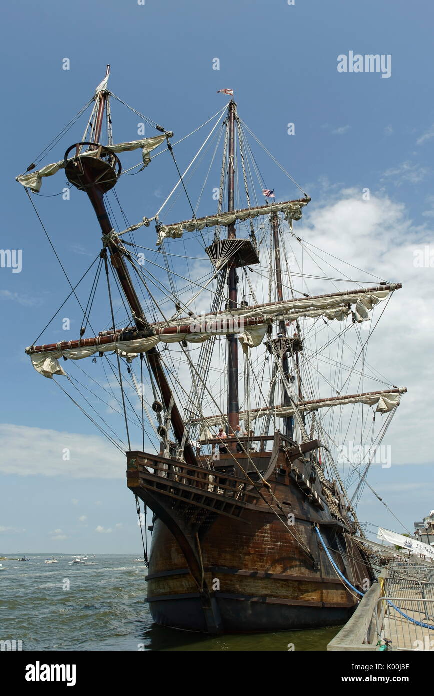 Galleon Stern High Resolution Stock Photography and Images - Alamy