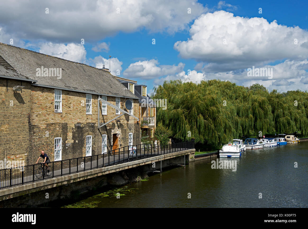 The River Great Ouse at Ely, Cambridgeshire, England UK Stock Photo - Alamy