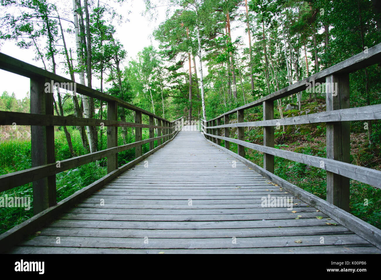 Boardwalk built structure hi-res stock photography and images - Alamy