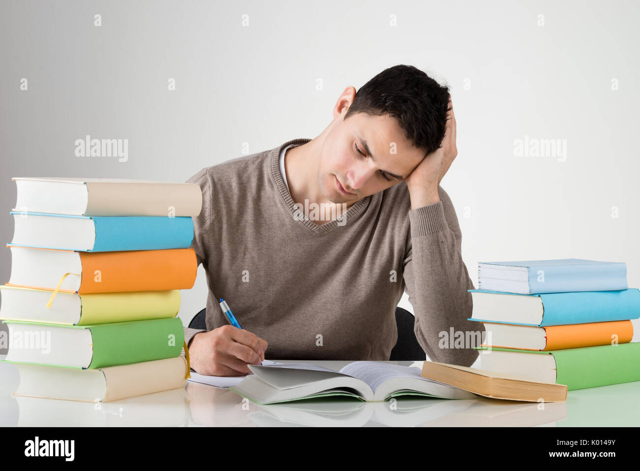 Teacher student book against hi-res stock photography and images - Alamy