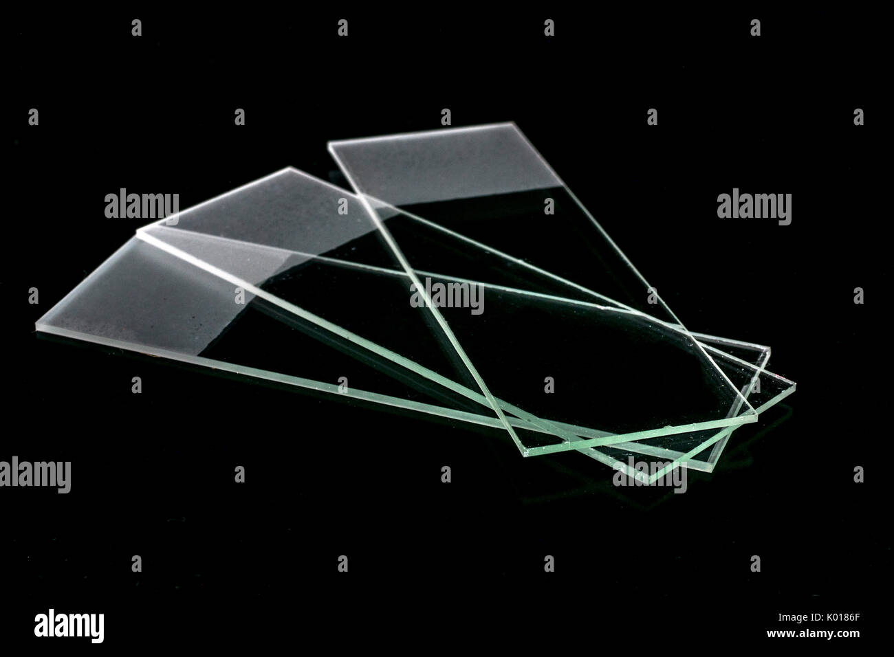 Microscope slides hi-res stock photography and images - Alamy