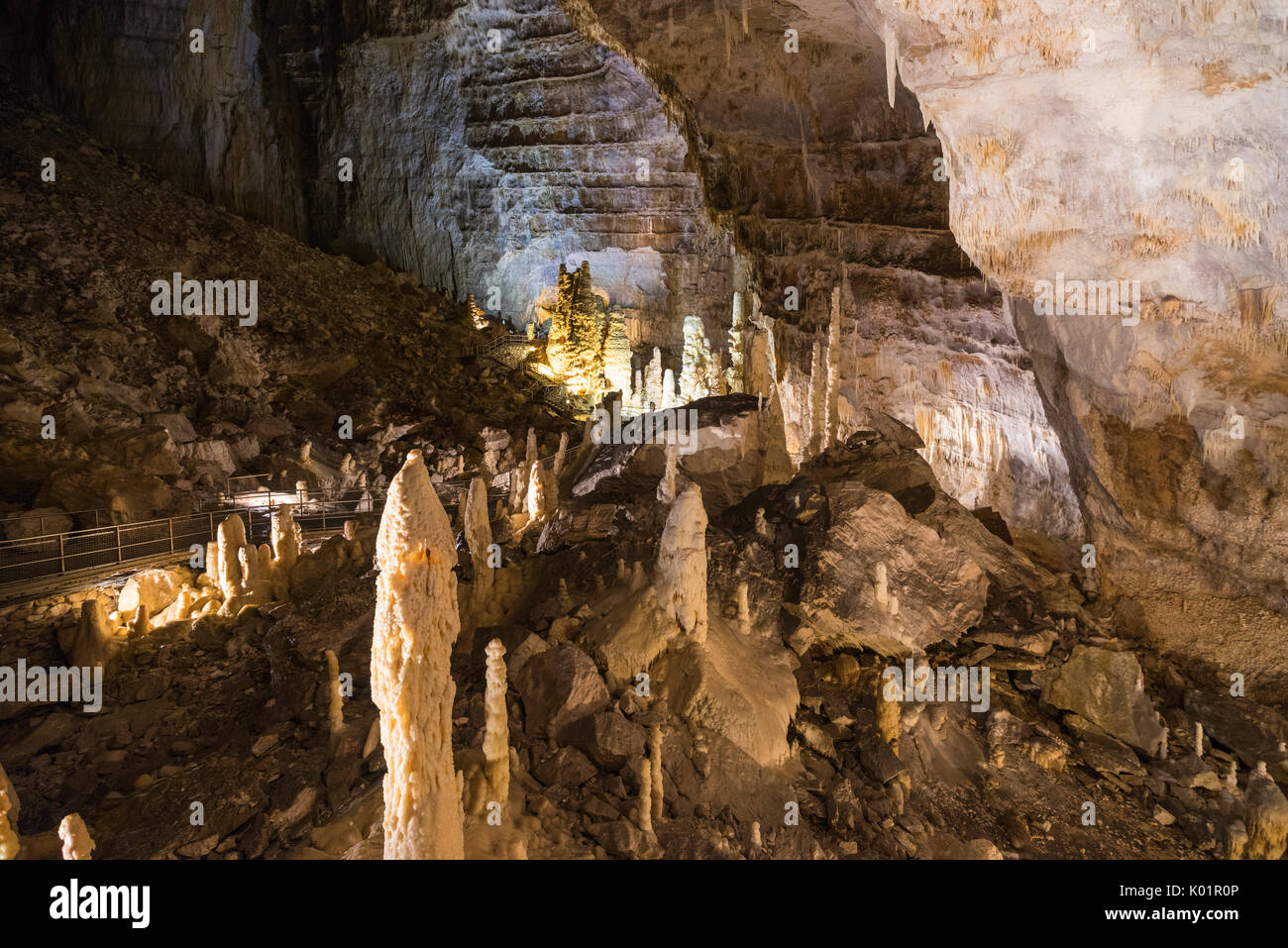 The natural show of Frasassi Caves with sharp stalactites and ...