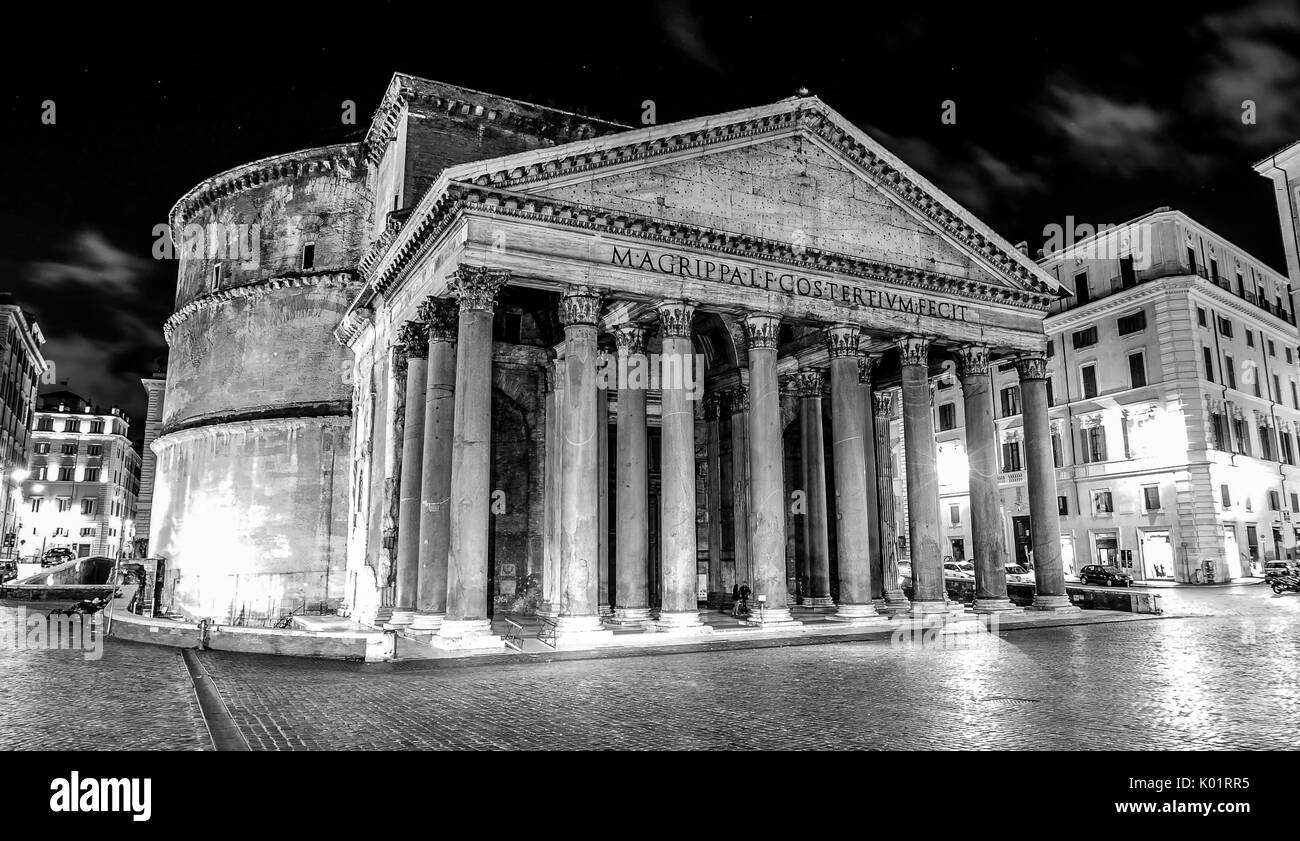 The oldest Catholic church in Rome - The Pantheon Stock Photo - Alamy
