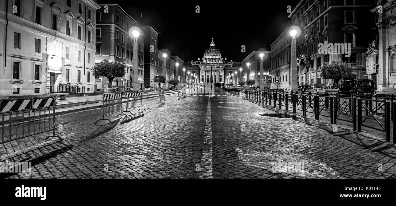 The famous boulevard leading to St Peters Square in Rome Stock Photo ...