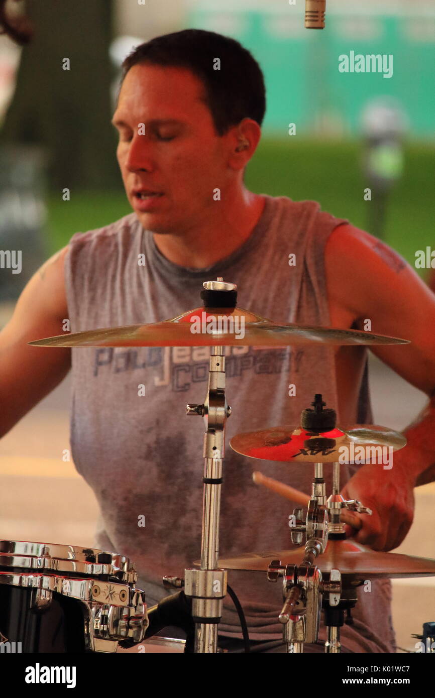 Rock drummer hi-res stock photography and images - Alamy