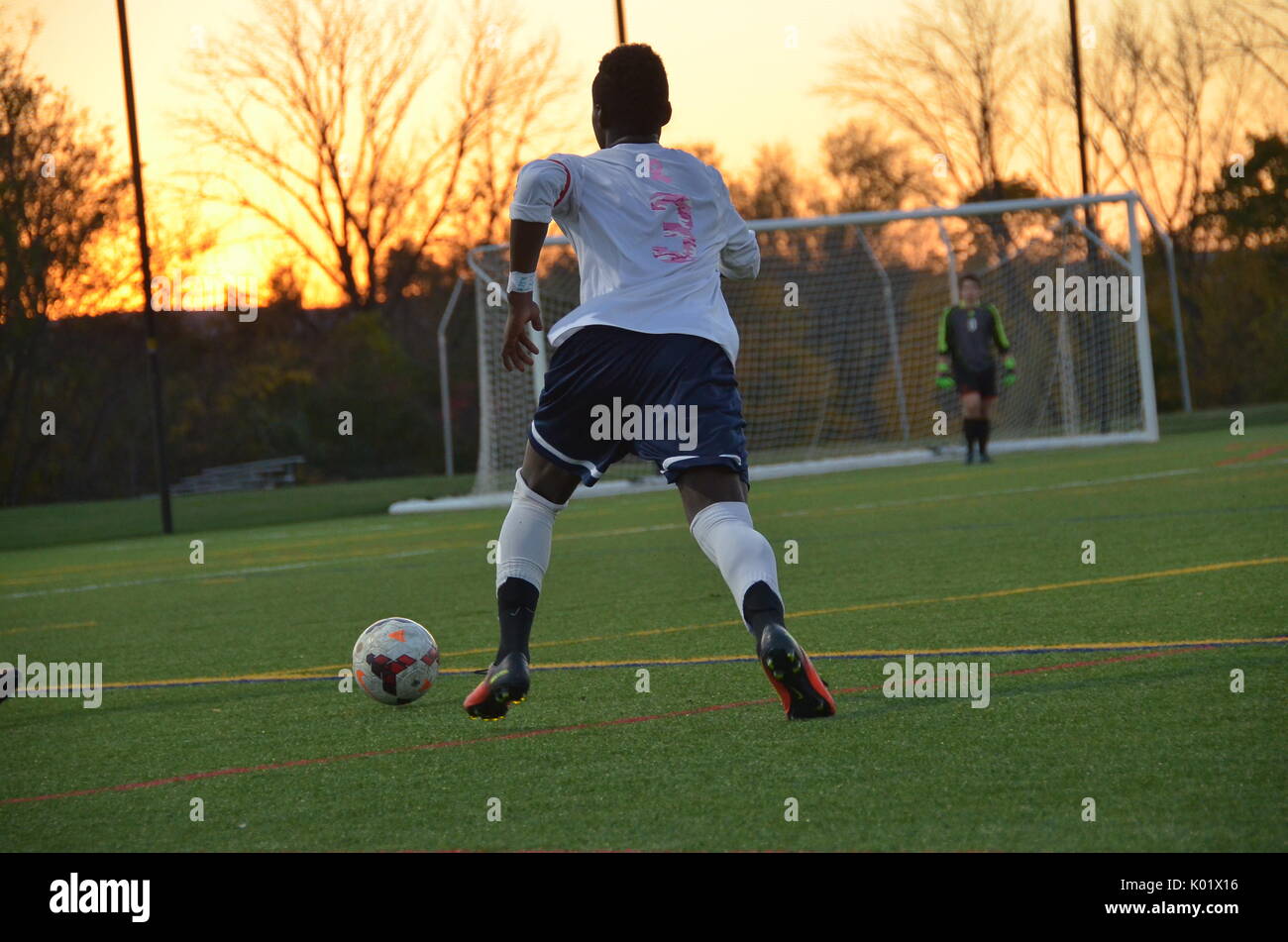 Fast playing soccer hi-res stock photography and images - Alamy