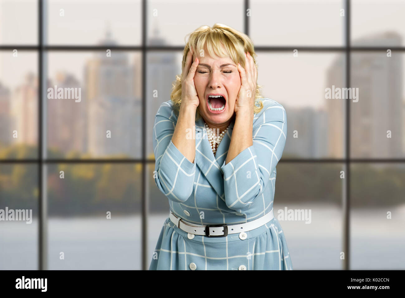 Screaming horrified woman hi-res stock photography and images - Alamy
