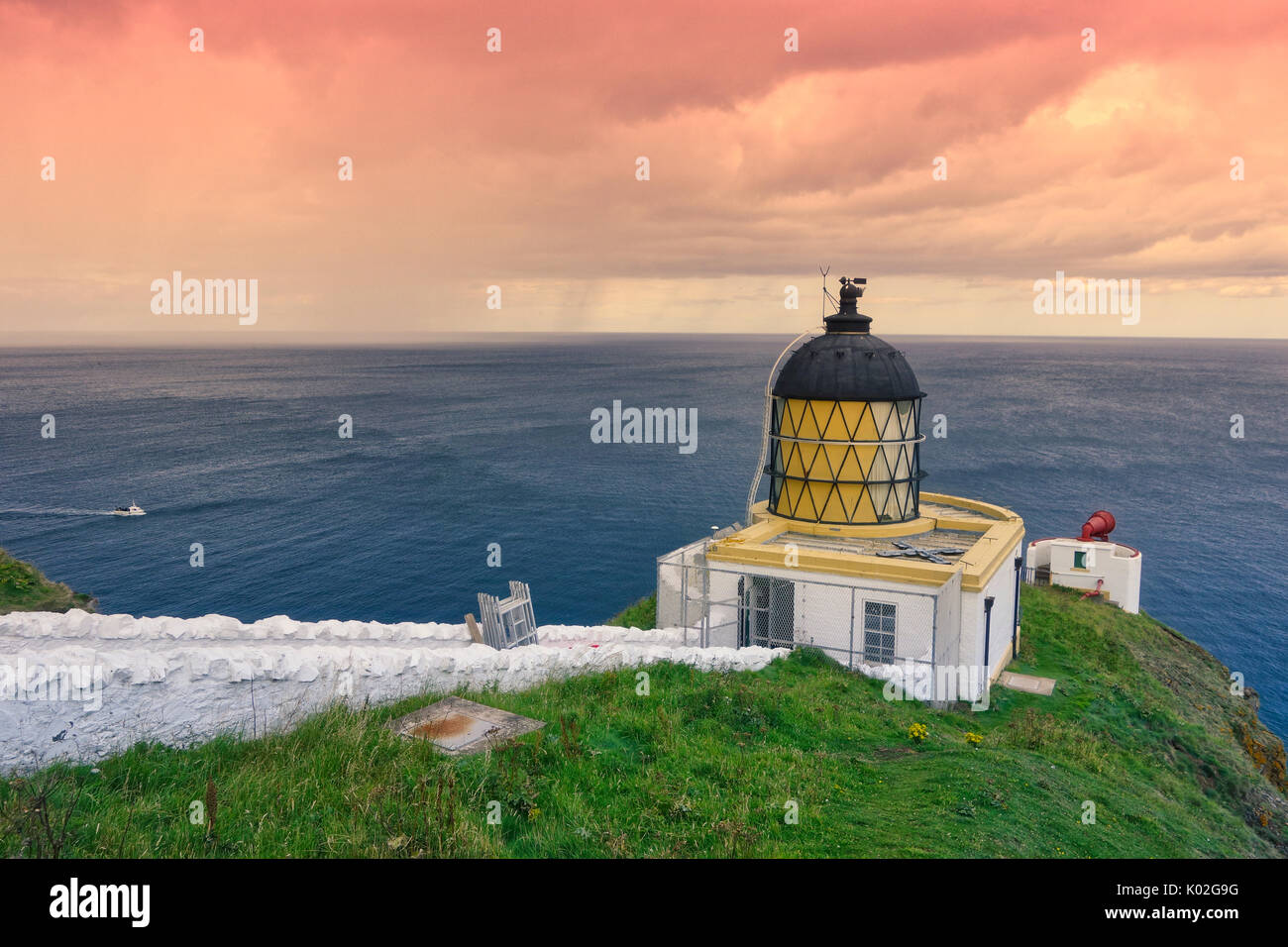 St Abbs Lighthouse Berwickshire Scotland High Resolution Stock Photography and Images - Alamy