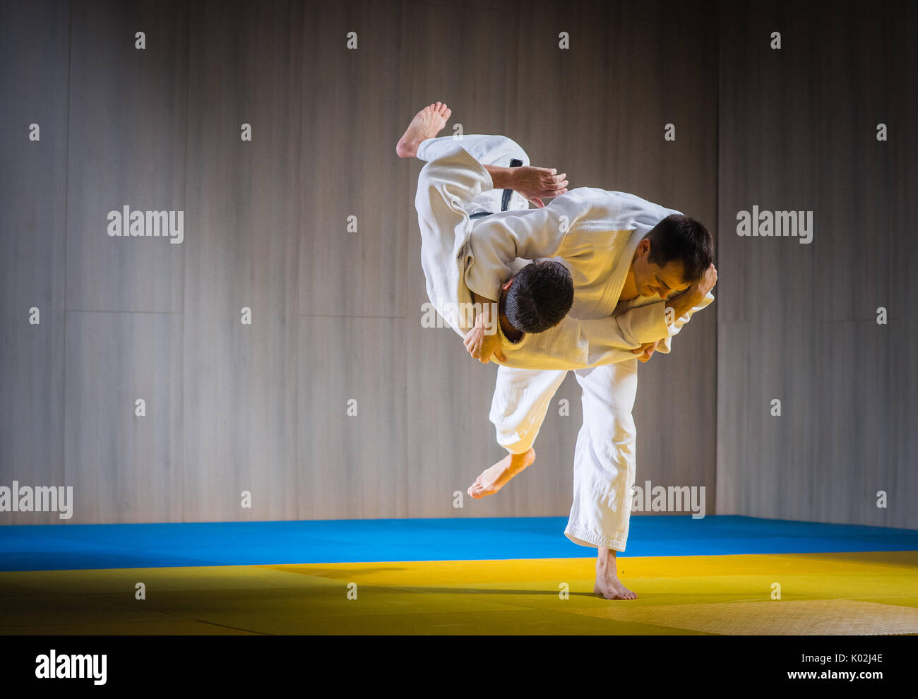 Judo sport training in the sports hall Stock Photo - Alamy