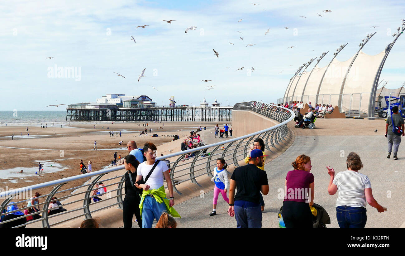 Great weather brings out the crowds onto Blackpool beach and promenade ...