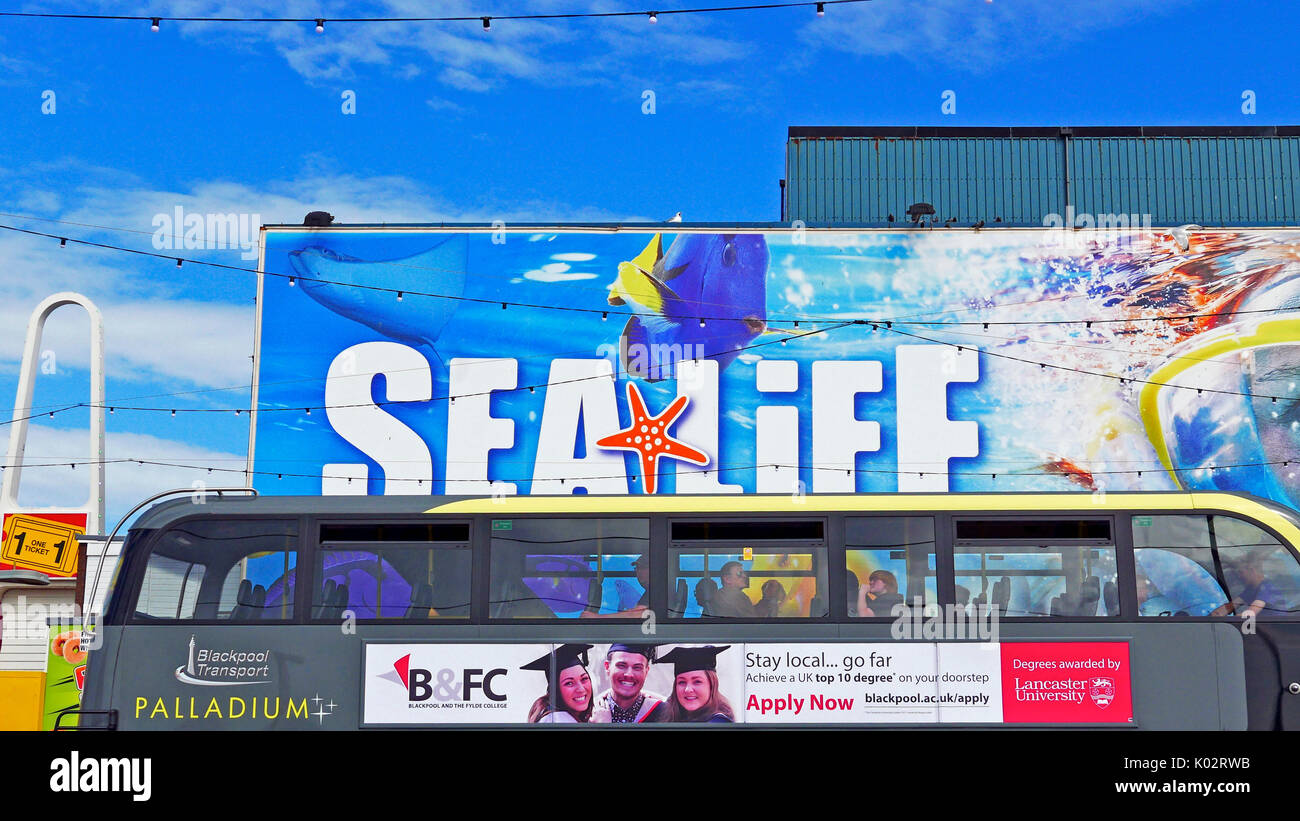 Bus top poster hi-res stock photography and images - Alamy