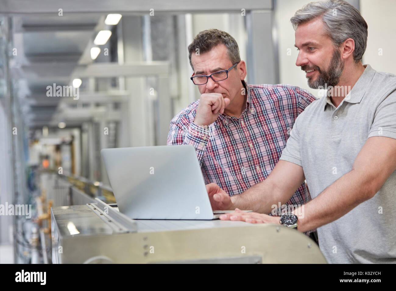 Male supervisors hi-res stock photography and images - Alamy