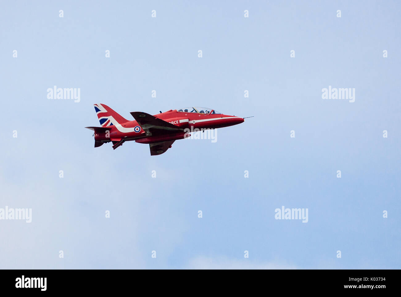 Flying display crowds watch red arrows hi-res stock photography and ...