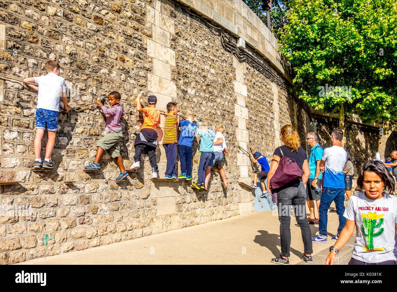 Children climb hi-res stock photography and images - Alamy