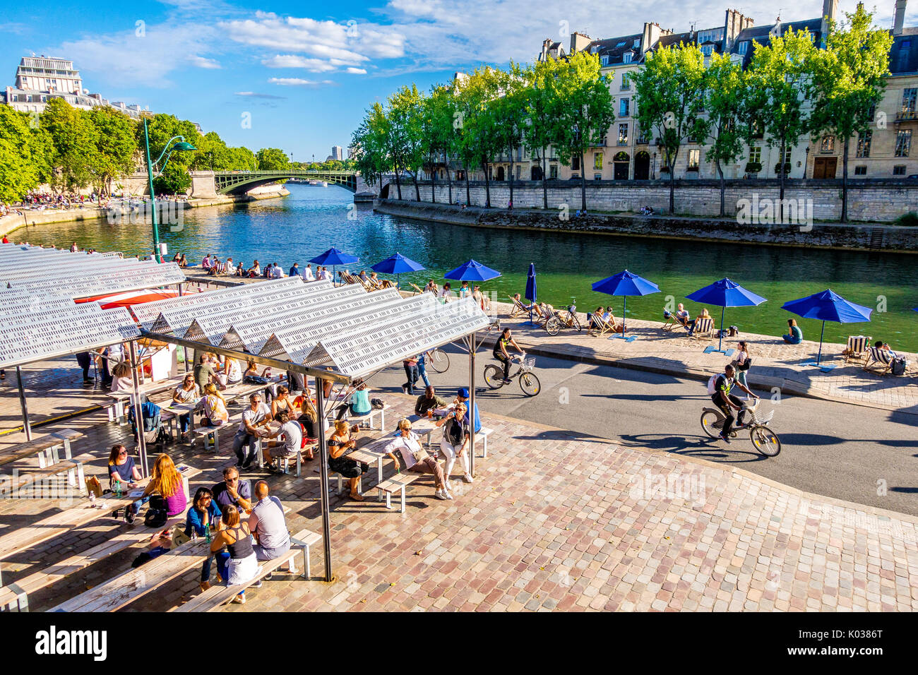 Paris plages hi-res stock photography and images - Alamy