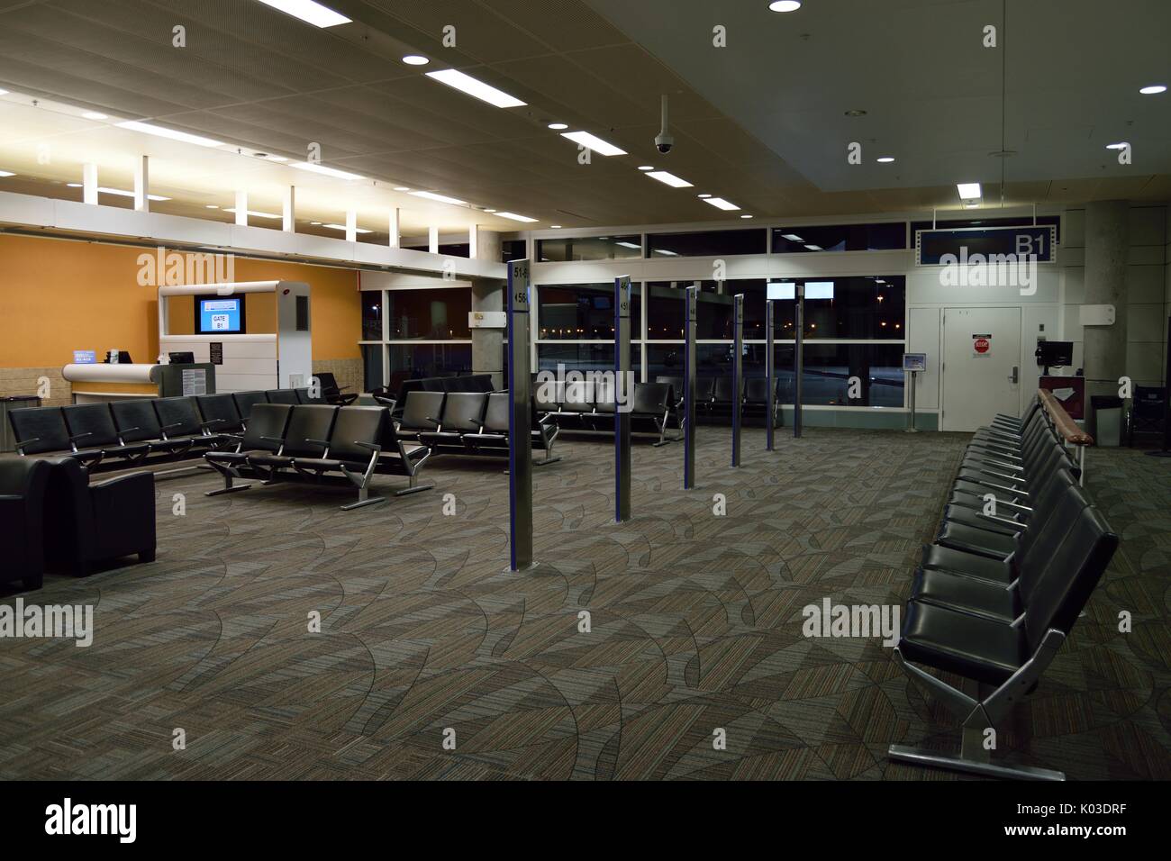 Miami international airport mia inside hi-res stock photography and ...