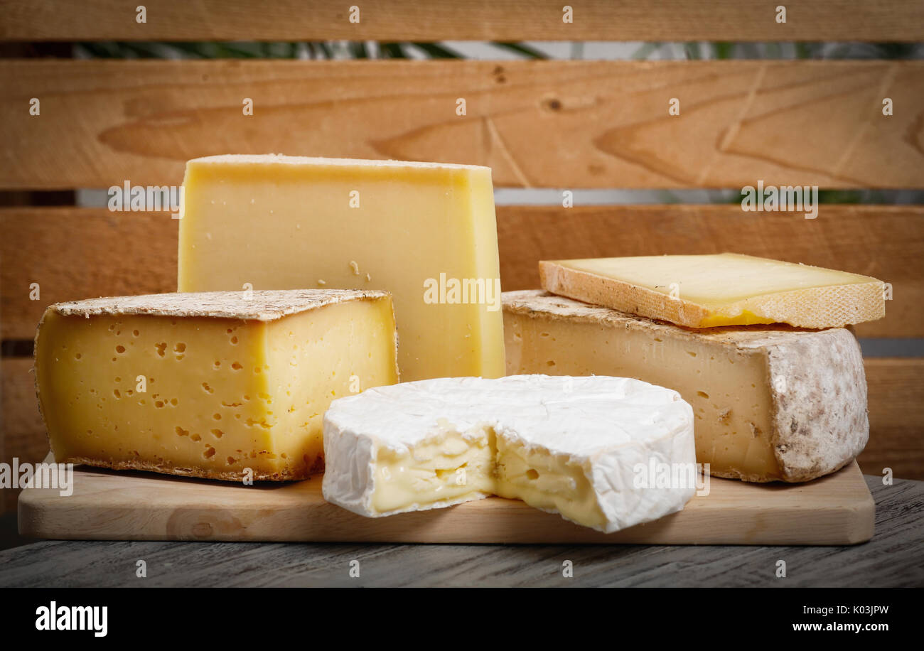 Camembert de normandy hi-res stock photography and images - Alamy