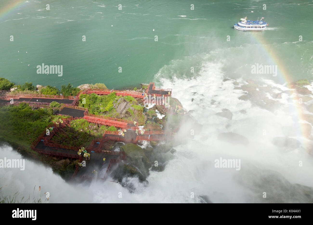 Looking under falls hi-res stock photography and images - Alamy