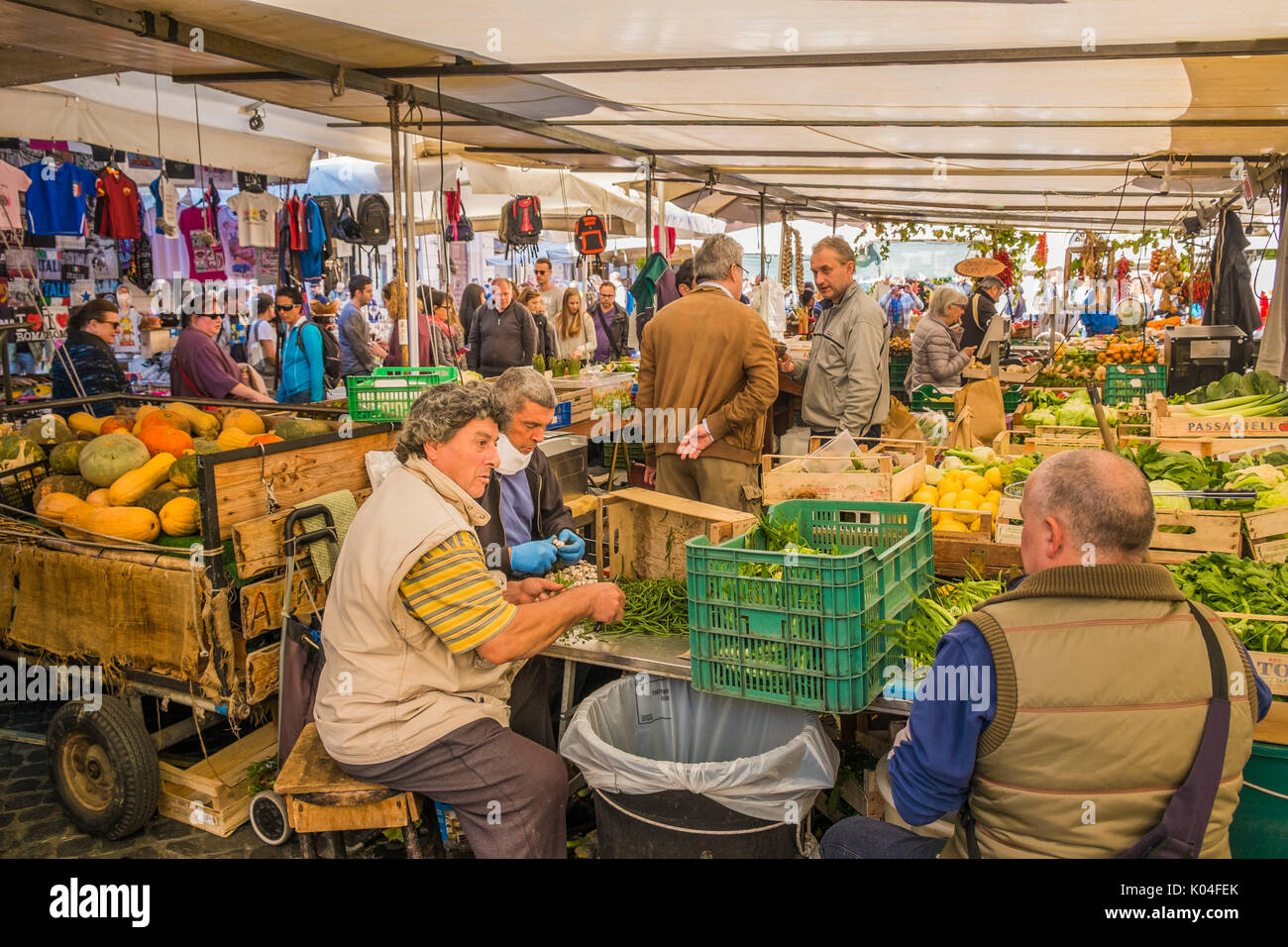 Cleaning beans hi-res stock photography and images - Alamy