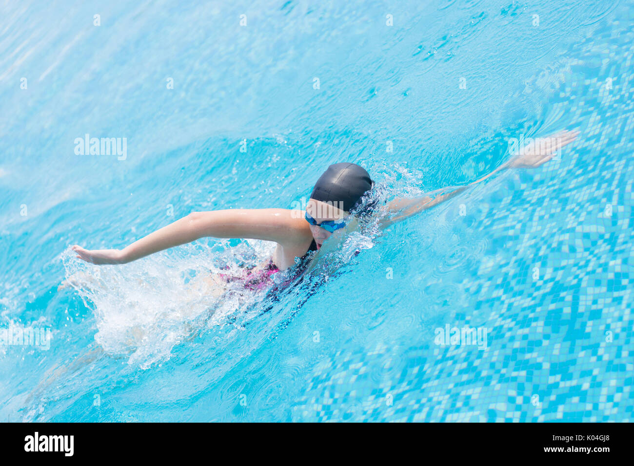 Female swimmer front crawl hi-res stock photography and images - Alamy