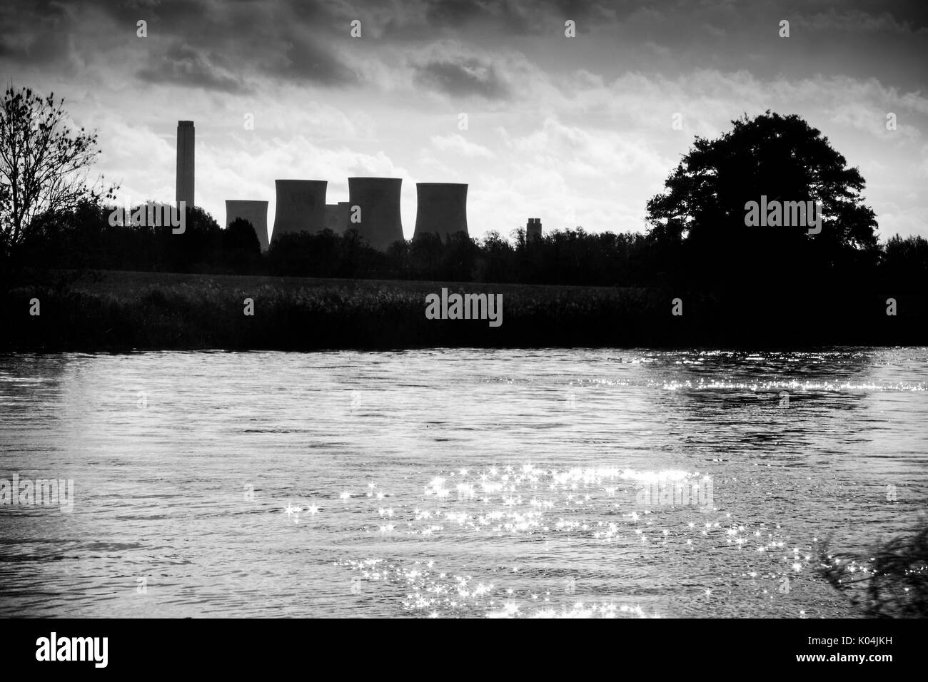 Power station in rural setting Stock Photo - Alamy