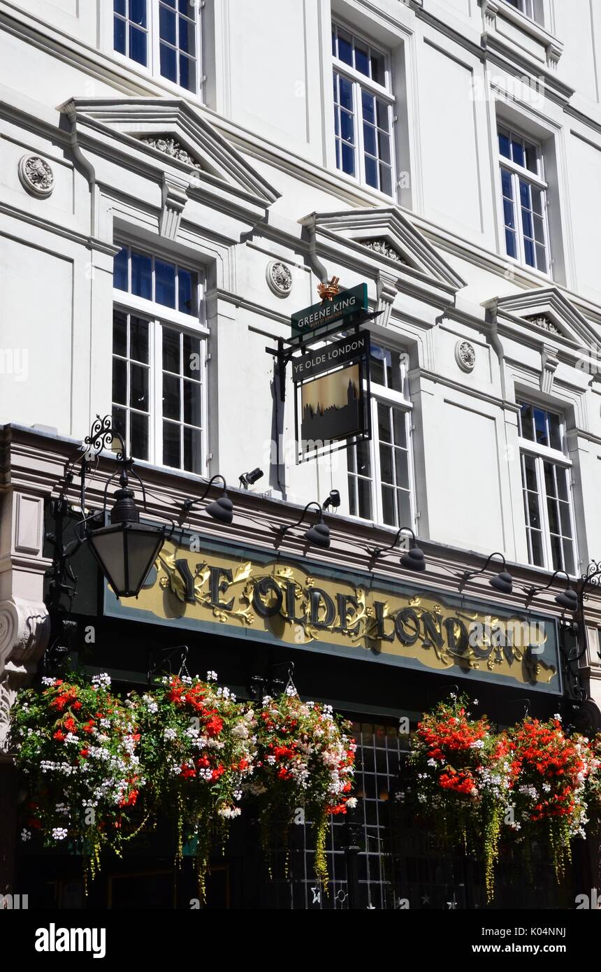 Ye Olde London pub, Ludgate Hill, London, England, UK Stock Photo - Alamy