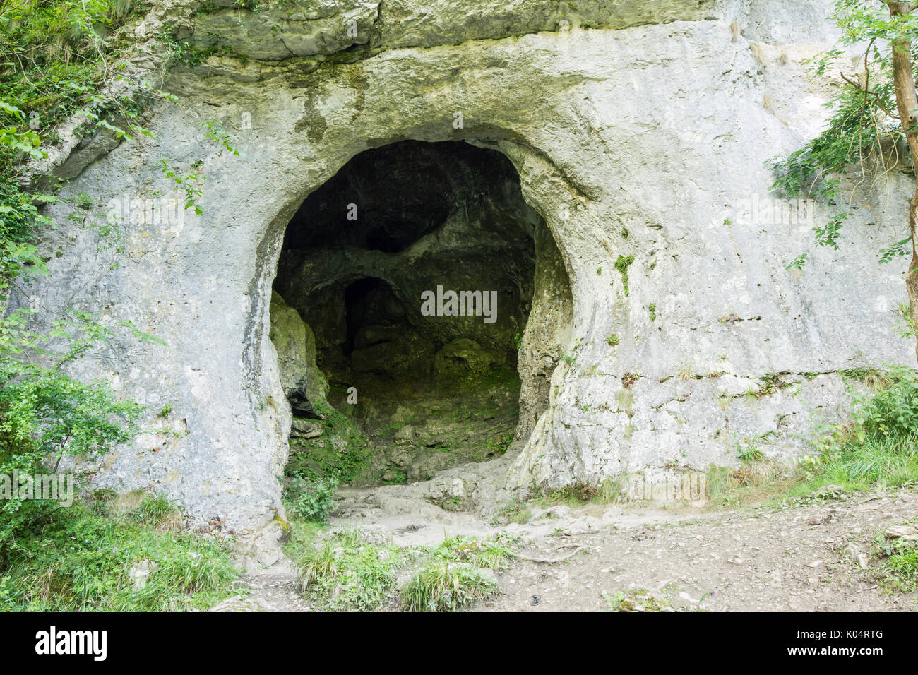 Dove holes hi-res stock photography and images - Alamy