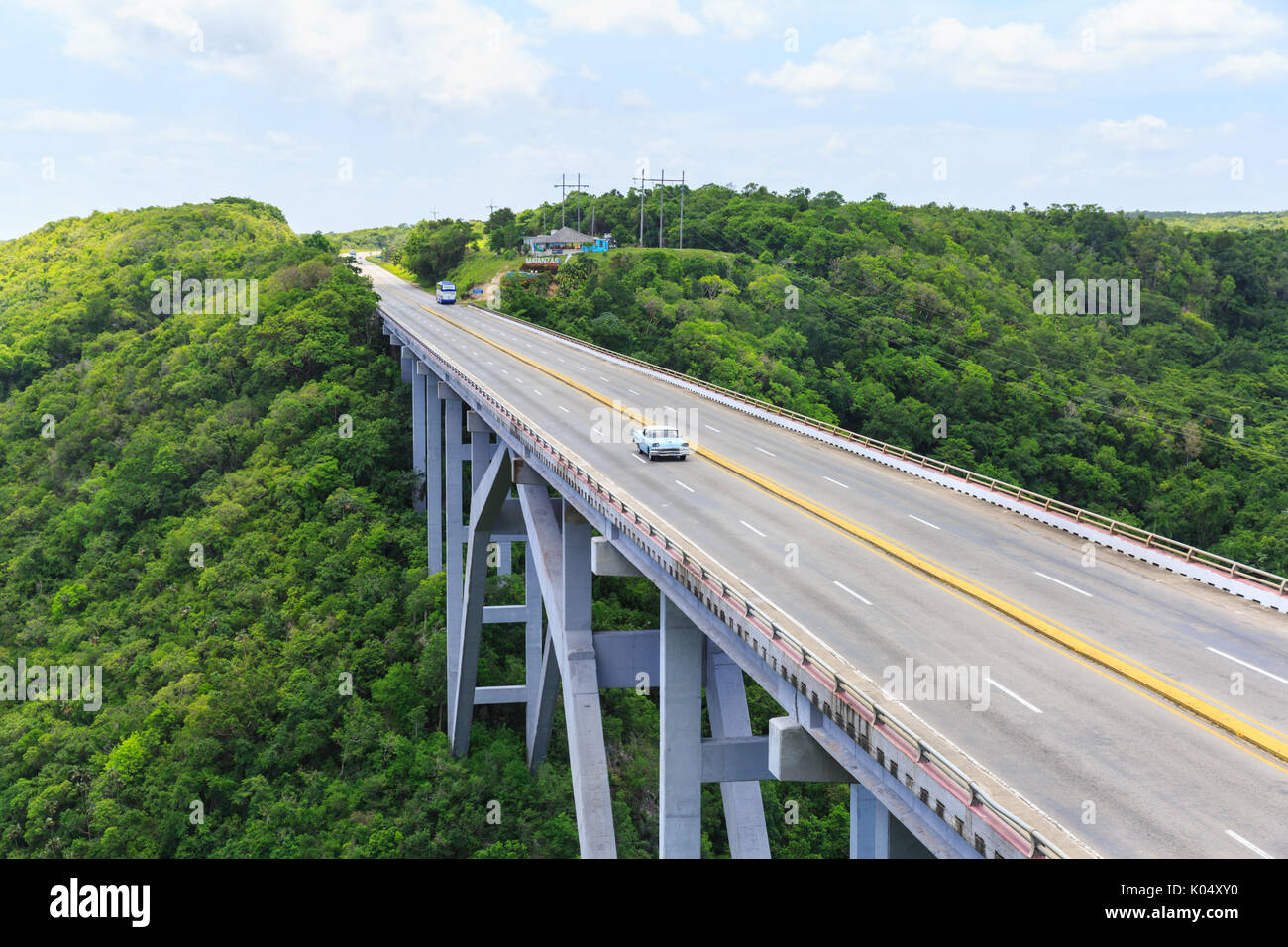 Puente de Bacunayagua Bridge, view from above to the highest bridge in ...