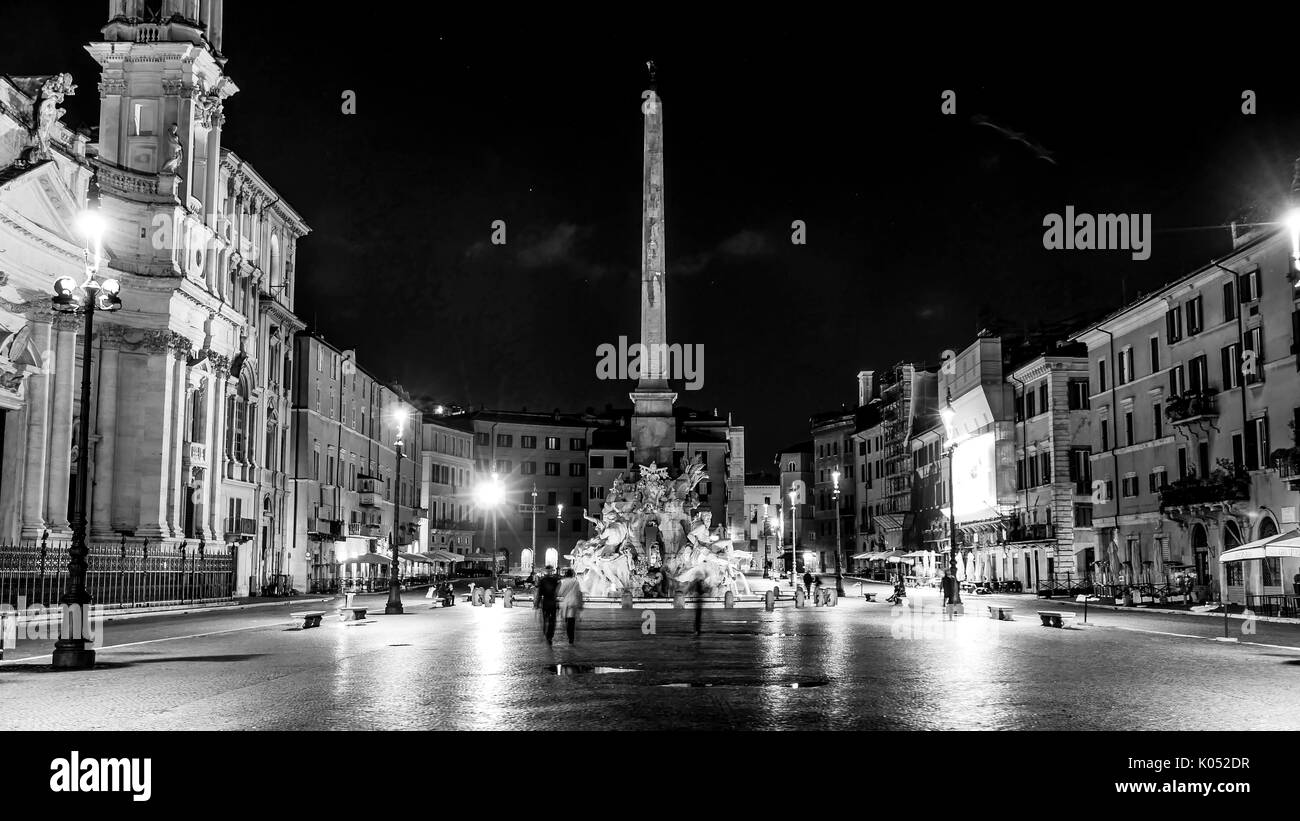 The Navona Square in Rome called Piazza Navona - great night view ...
