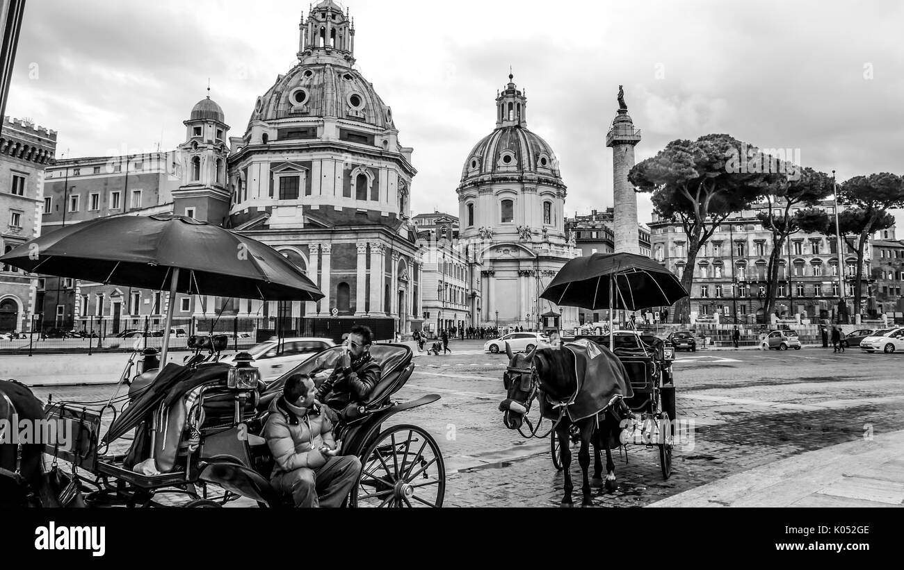 Rome horse drawn Black and White Stock Photos & Images - Alamy