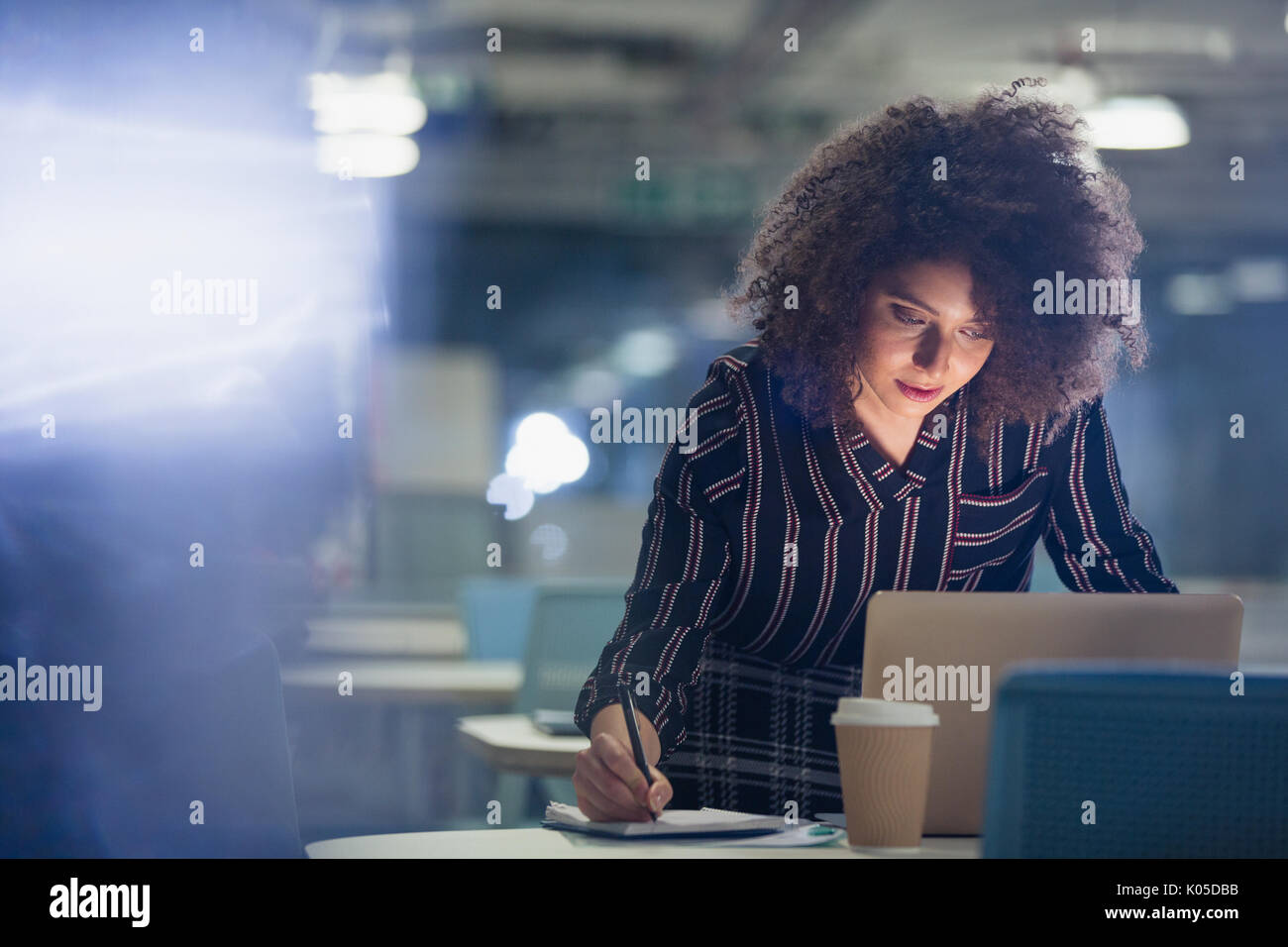 Person taking notes hi-res stock photography and images - Alamy