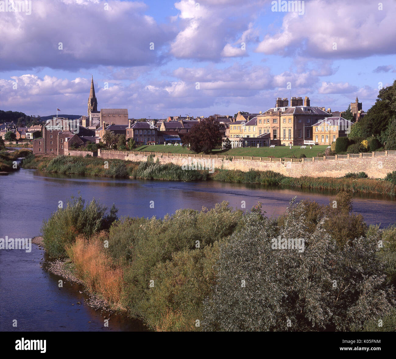 Kelso scottish borders hi-res stock photography and images - Alamy