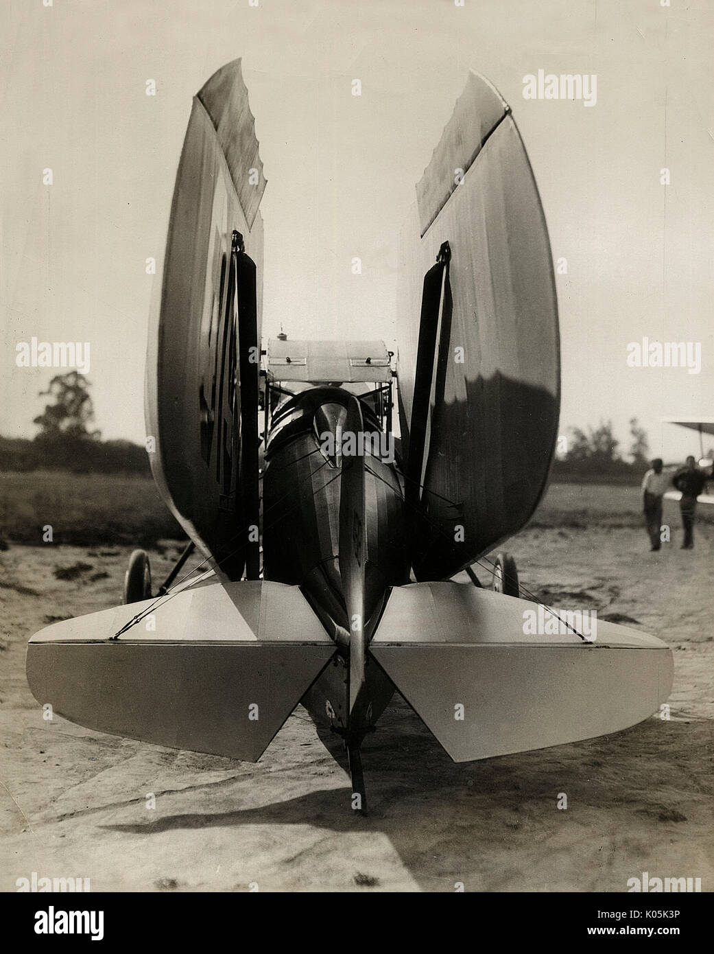 2 4 metres hi-res stock photography and images - Alamy