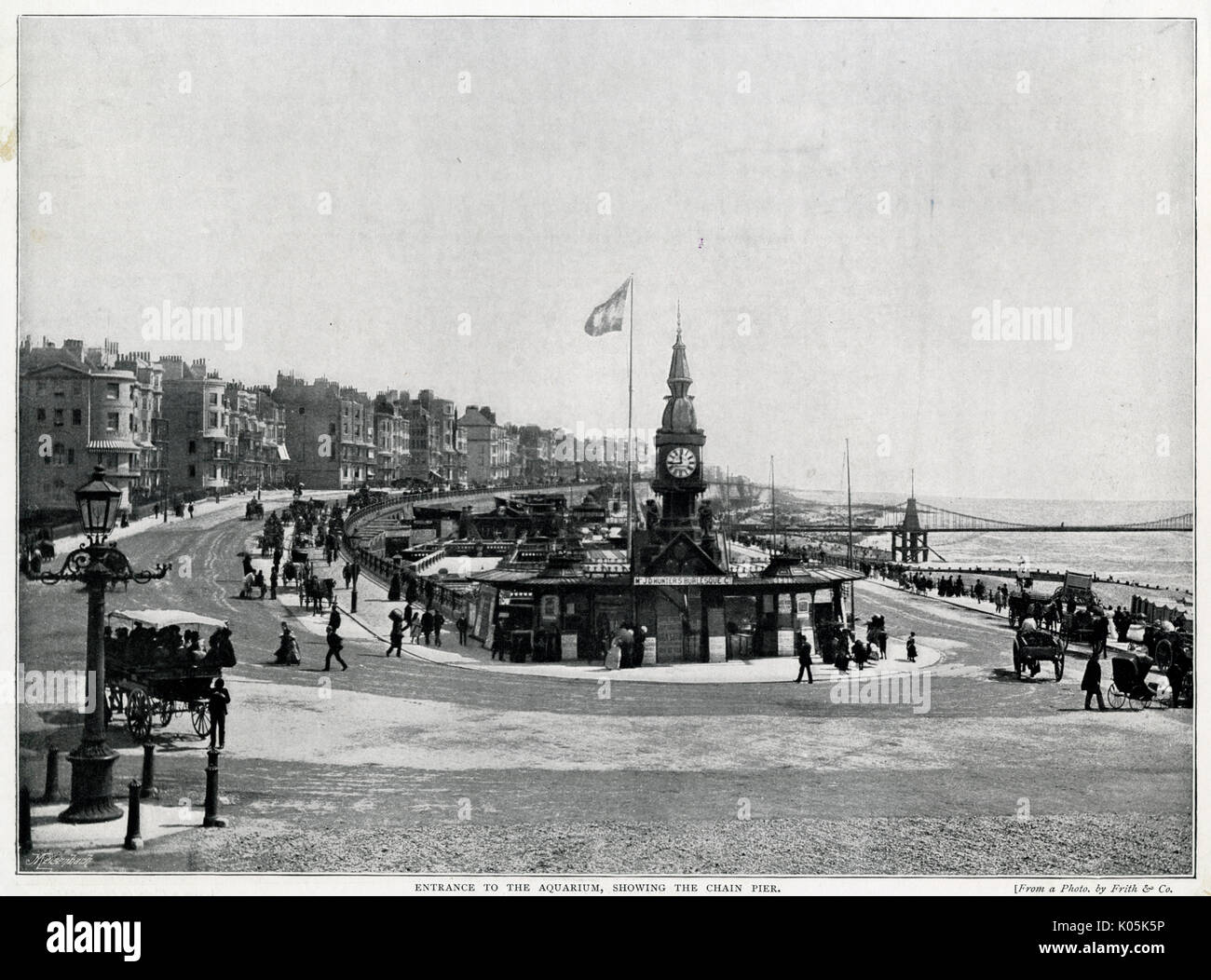 Brighton suspension chain pier hi-res stock photography and images - Alamy