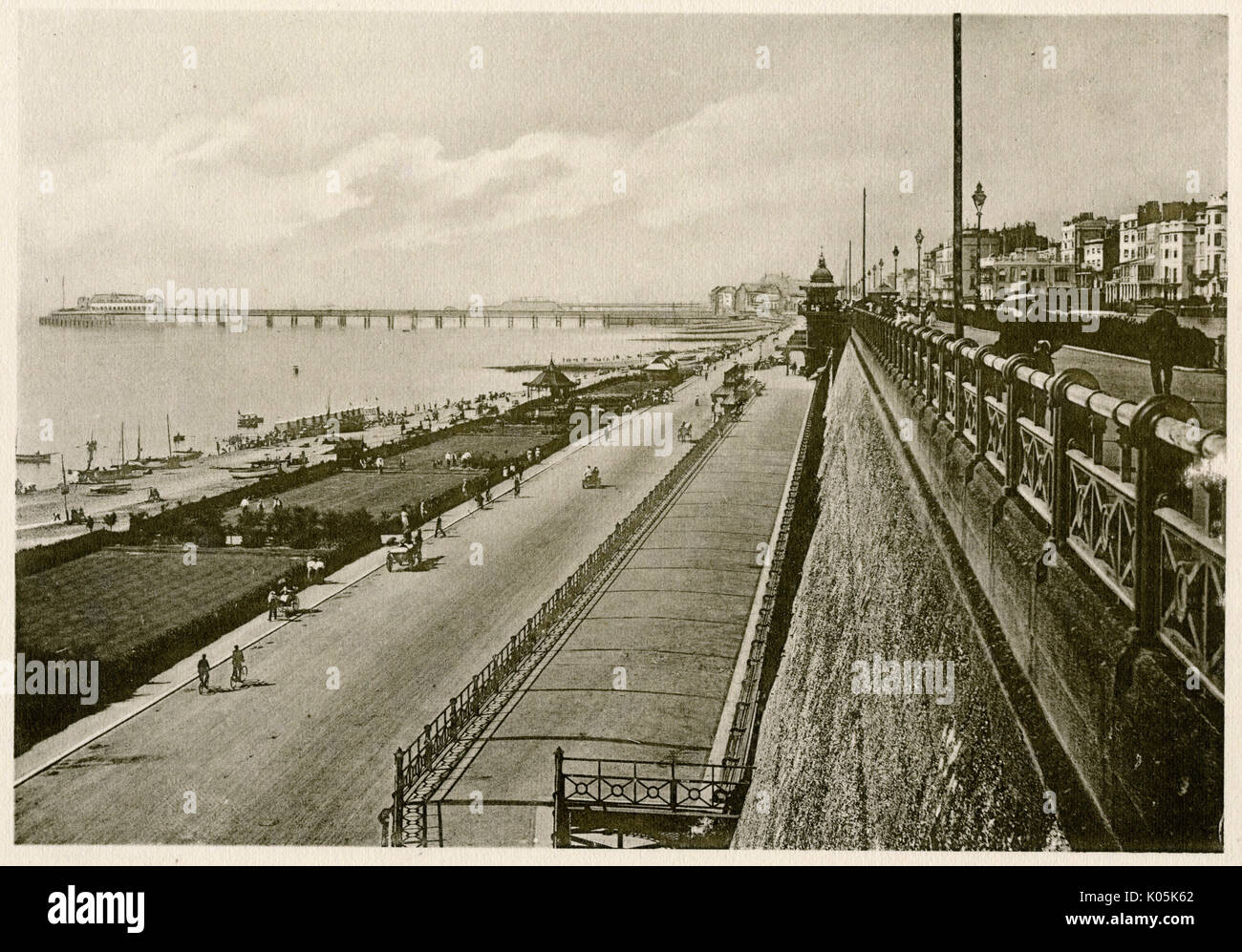 Brighton road hi-res stock photography and images - Alamy