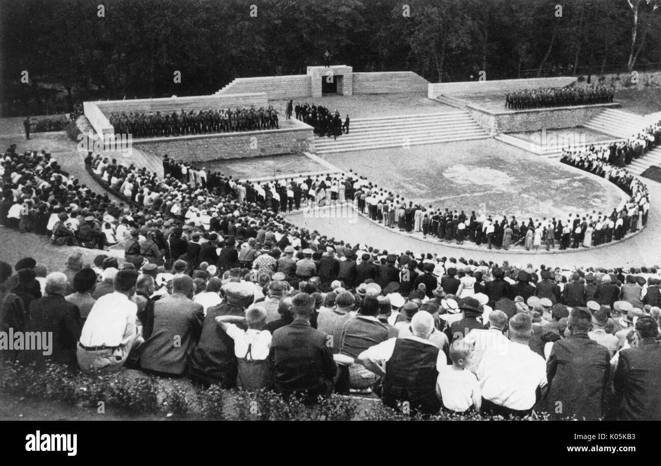NAZI PUBLIC THEATRE Stock Photo - Alamy