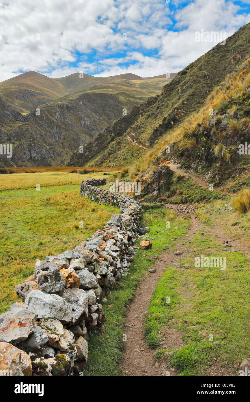 Vilca village hi-res stock photography and images - Alamy