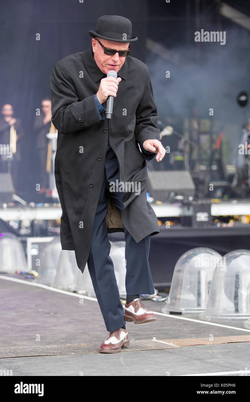 Suggs madness hi-res stock photography and images - Alamy