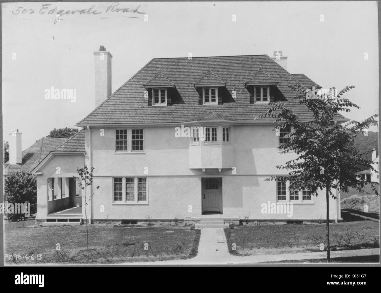 White chimneys chimneys hi-res stock photography and images - Alamy