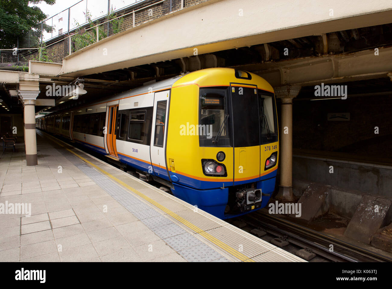 Surrey Quays Station High Resolution Stock Photography and Images - Alamy