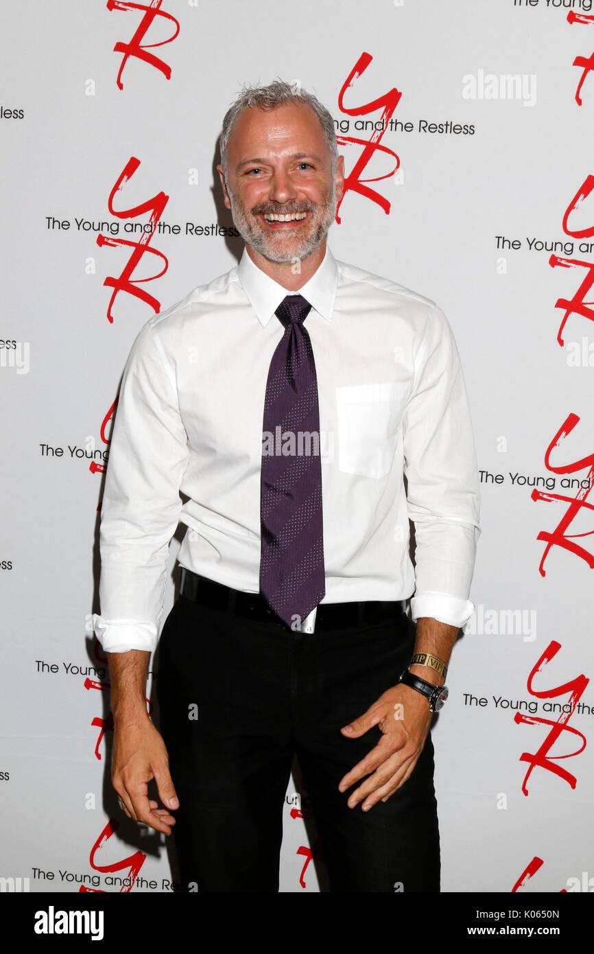 Max shippee hi-res stock photography and images - Alamy