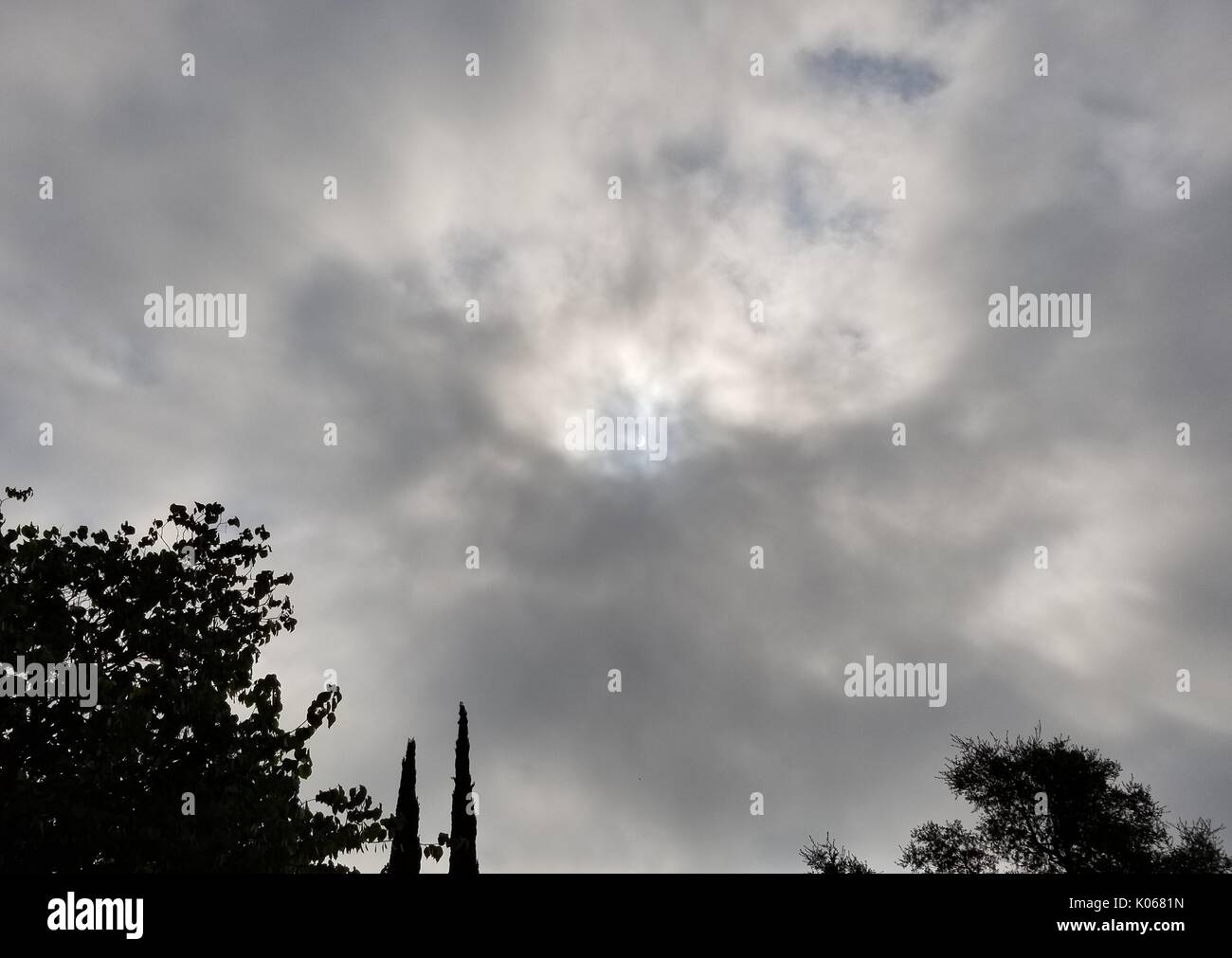 Partial solar eclipse california hi-res stock photography and images ...