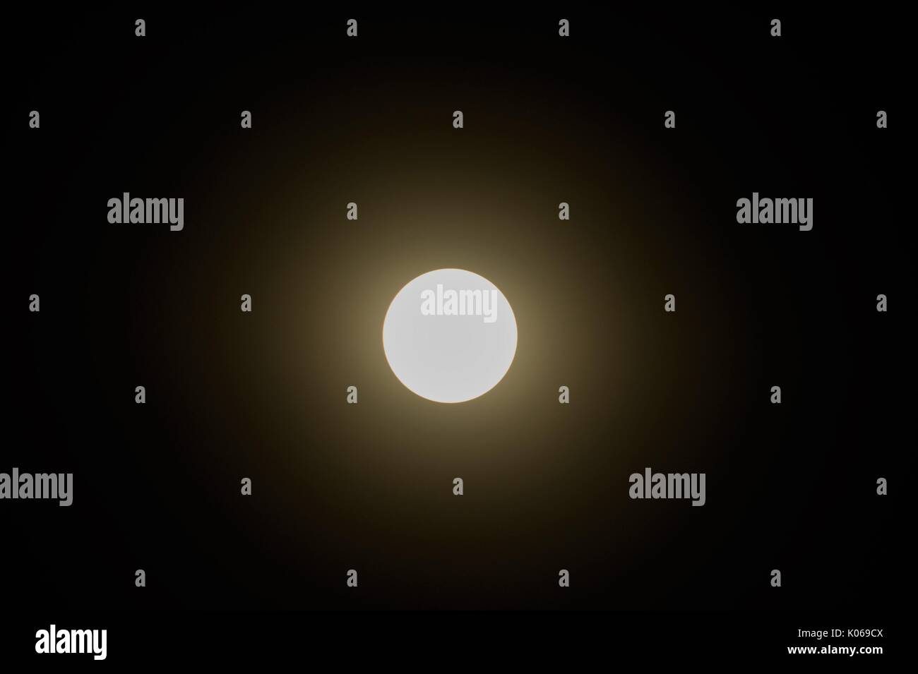 Event horizon film hi-res stock photography and images - Alamy