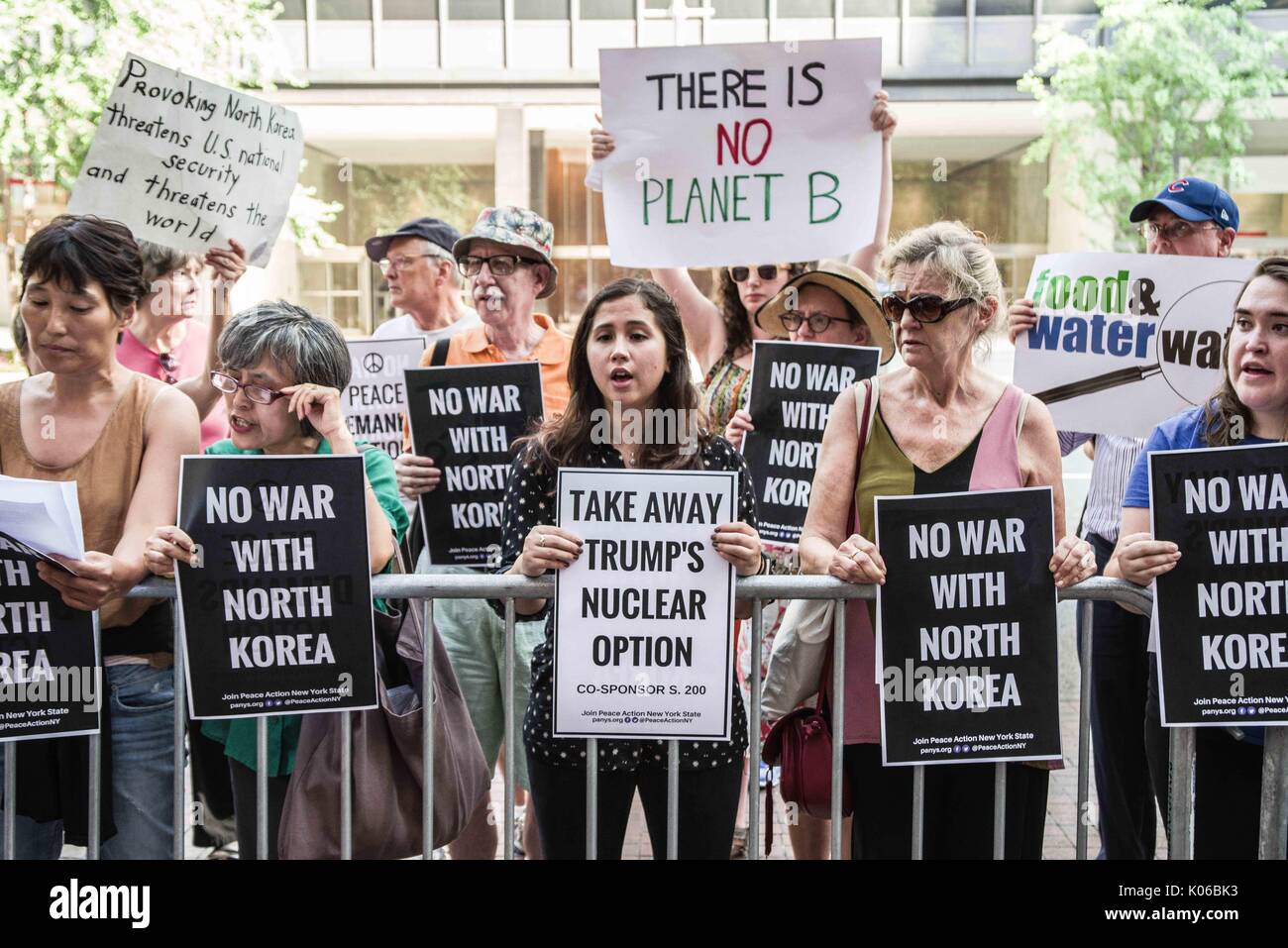 Sabre rattling hi-res stock photography and images - Alamy