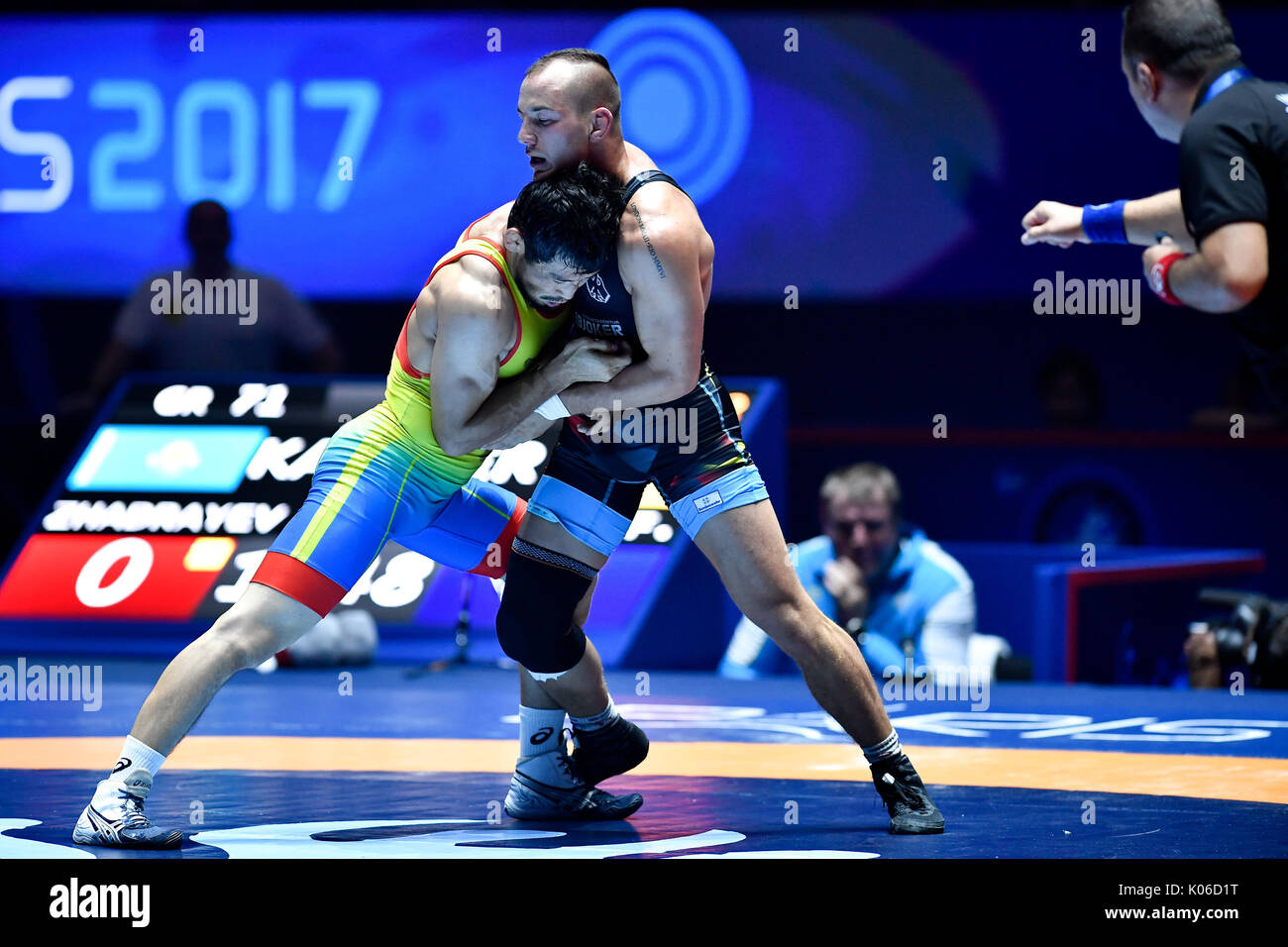 Paris. 21st Aug, 2017. Frank Staebler of Germany (R) competes with ...