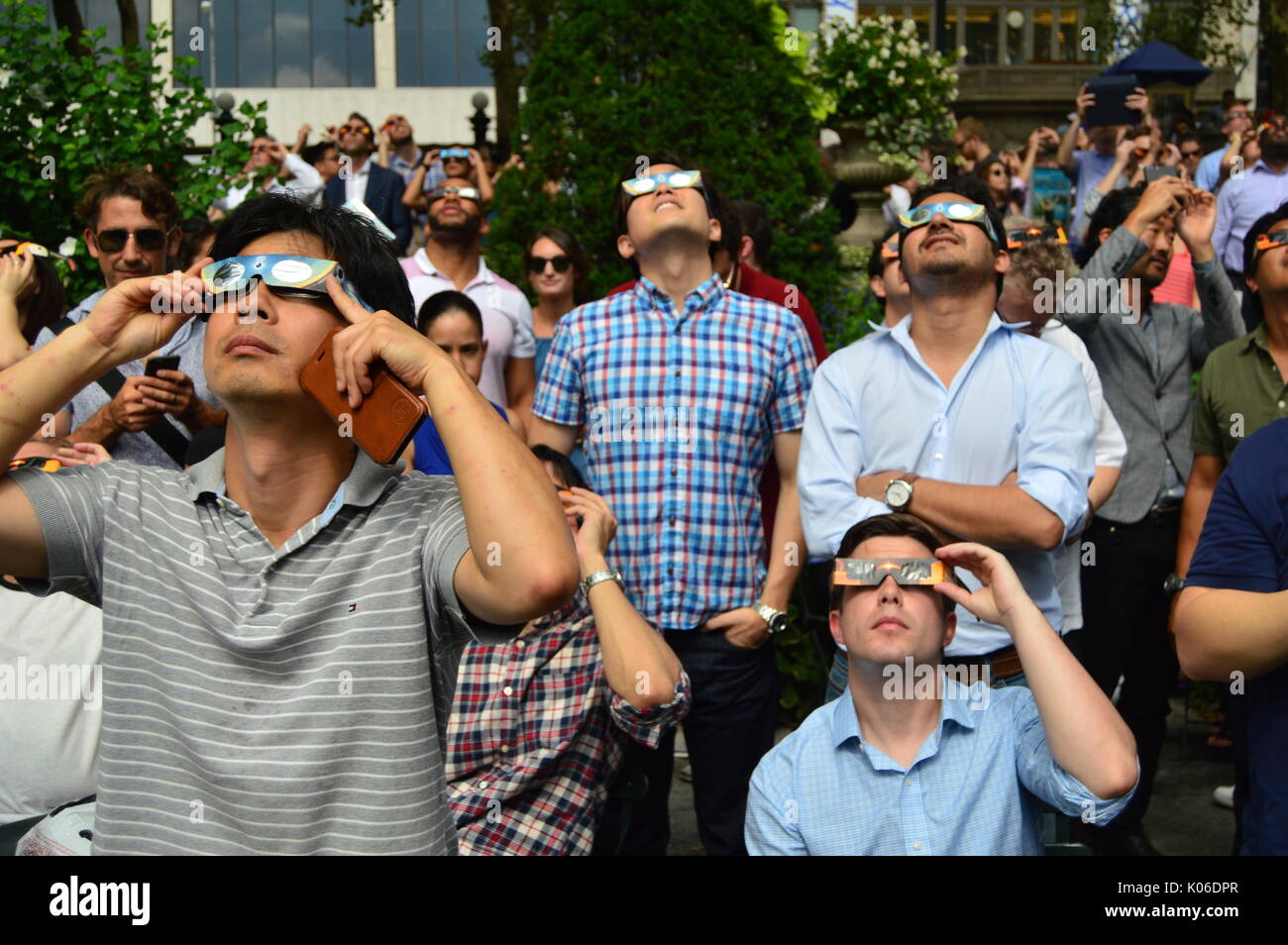 Solar eclipse in park hi-res stock photography and images - Alamy