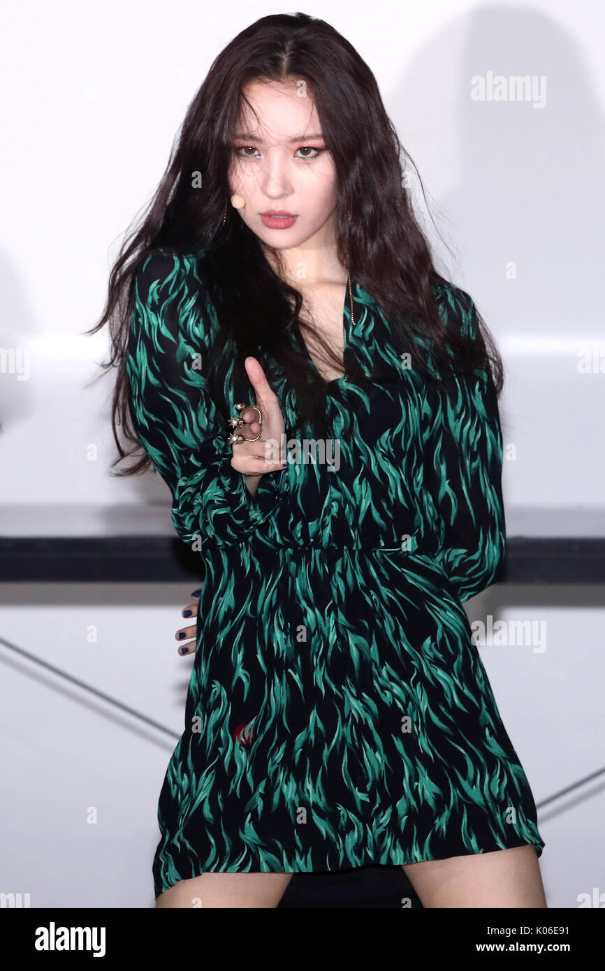 Singer Sun Mi Singer Sun Mi performs during a showcase for her new ...