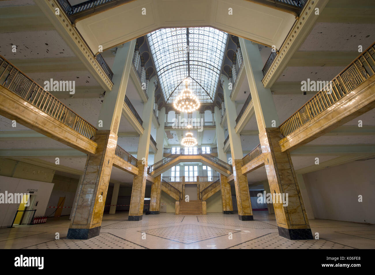 Goerlitz department store hi-res stock photography and images - Alamy