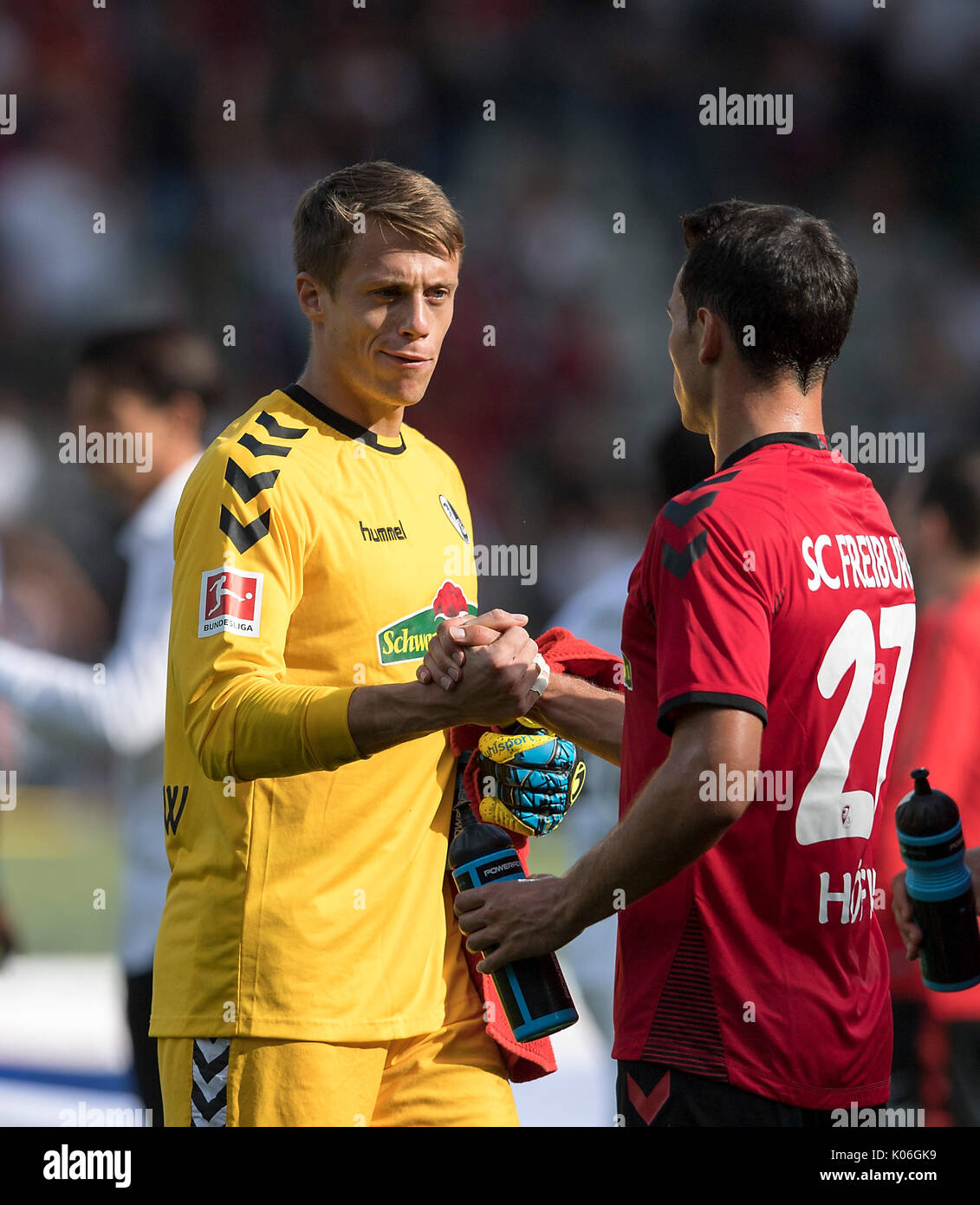 Torwart alexander schwolow freiburg hi-res stock photography and images ...