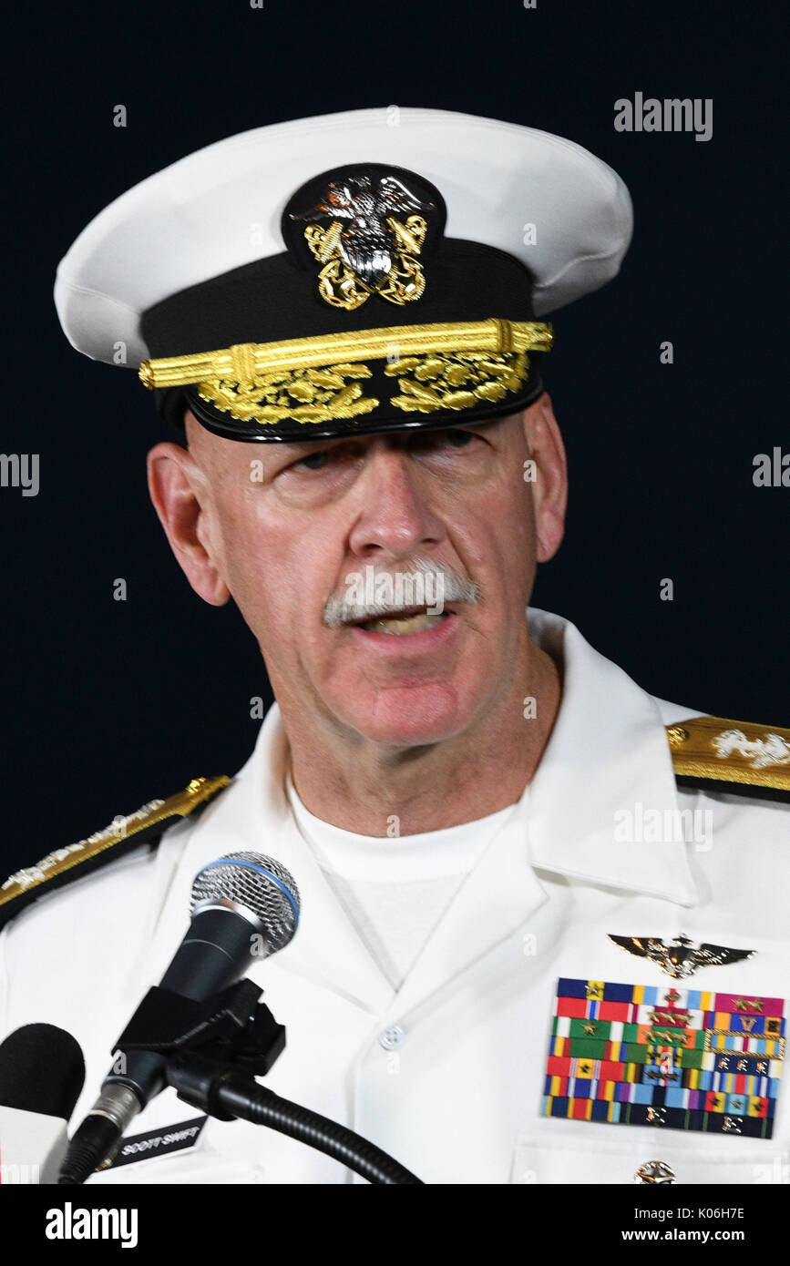 Commander u s pacific fleet admiral hi-res stock photography and images ...